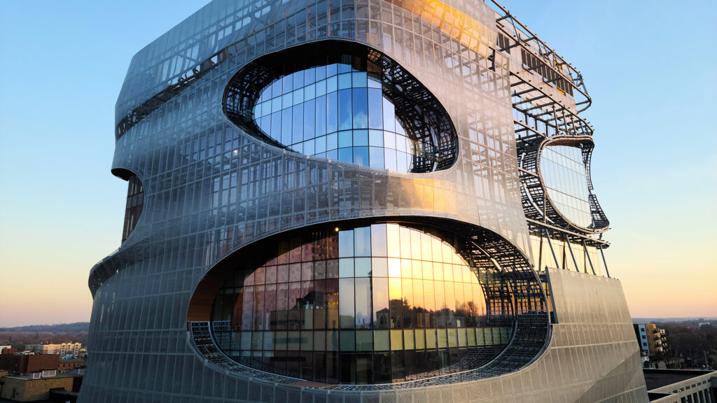 Mayo Clinic Anna-Maria and Stephen Kellen Building - MBJ